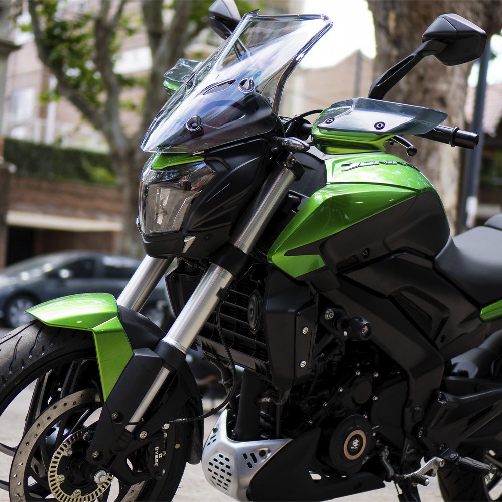 Moto Street 0km Bajaj Dominar 400 UG Tourer - Urquiza Motos Color Verde